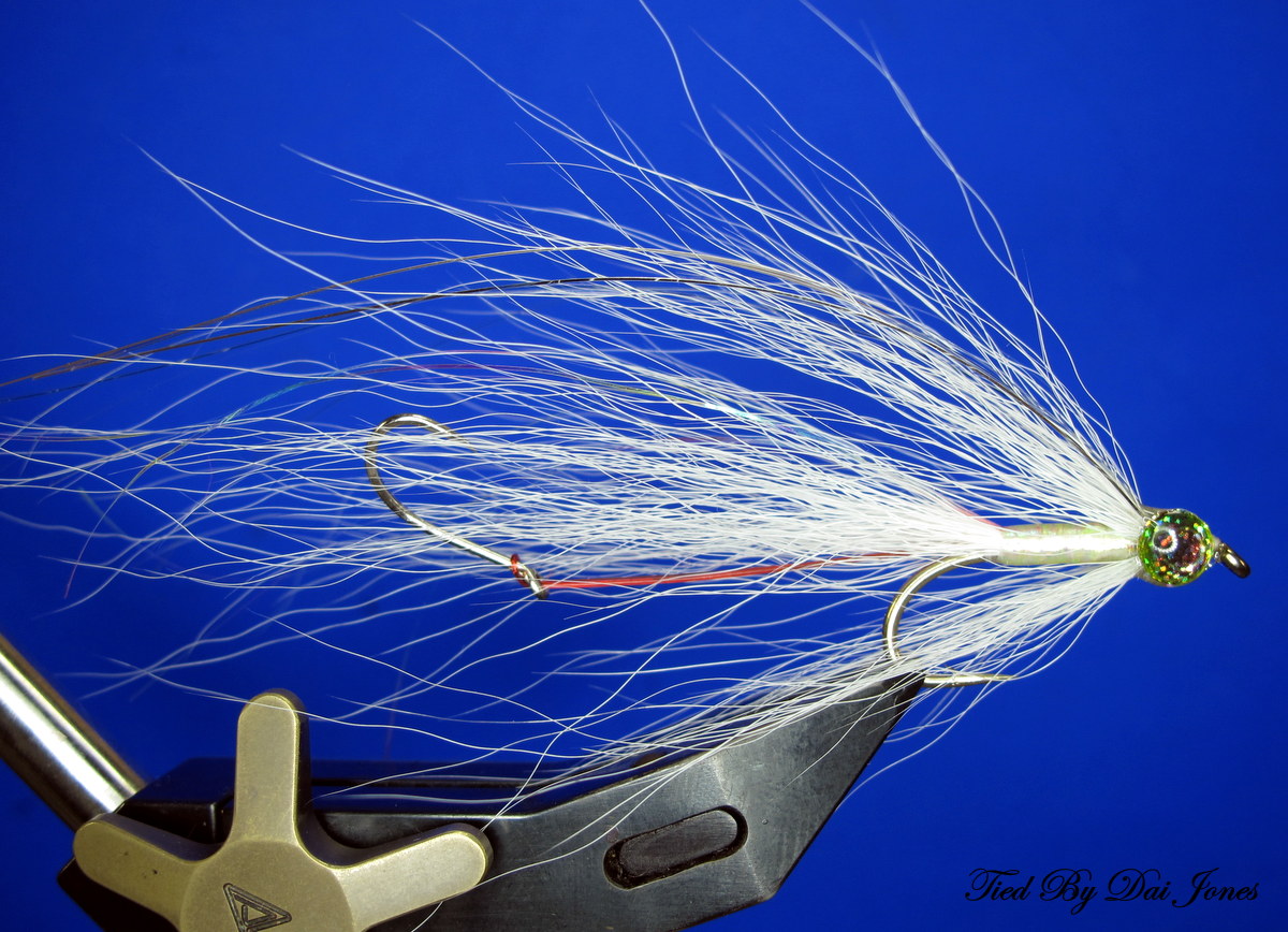 daijones flies: Sea Trout & Bass flies Weekend tying,