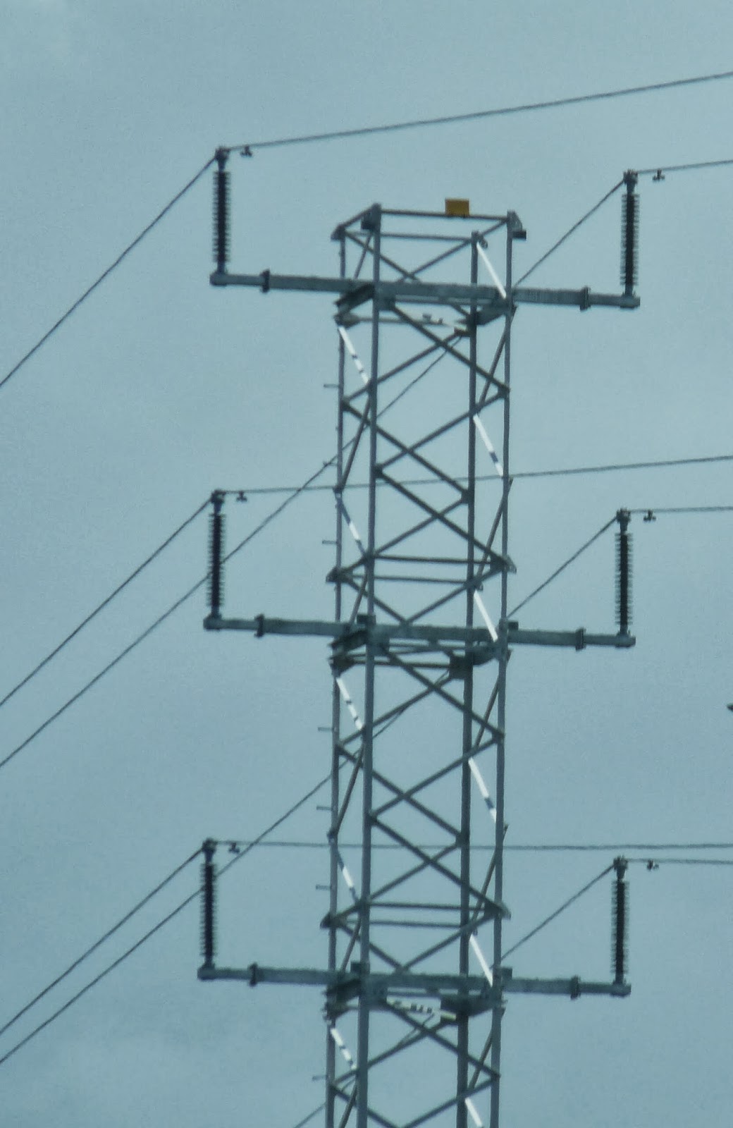 Our Pieces of World: T&D - Pylones