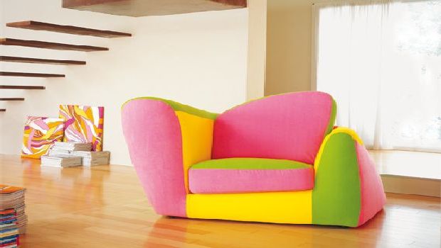 Mighty Lists: 20 crazy sofas
