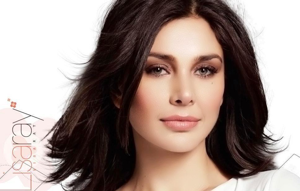 Lisa Ray HD Wallpaper | Filmi Duniya