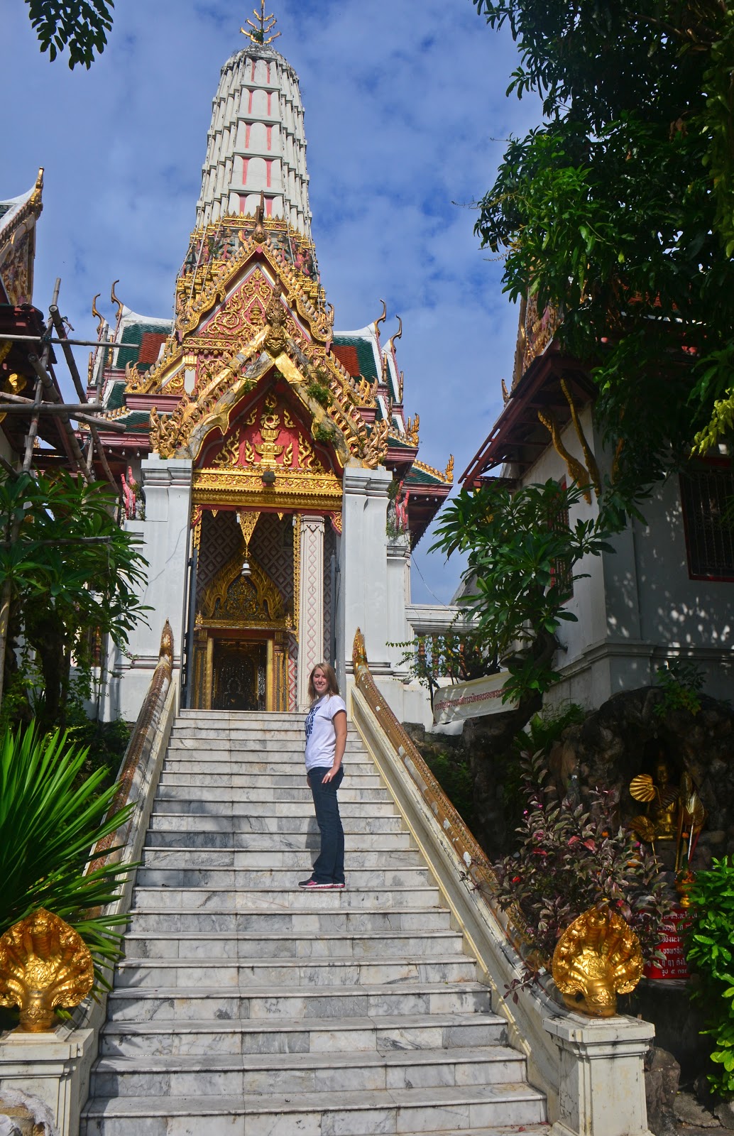 Tales and Travels from the Huntley Home: Thailand: River Boat and Shopping