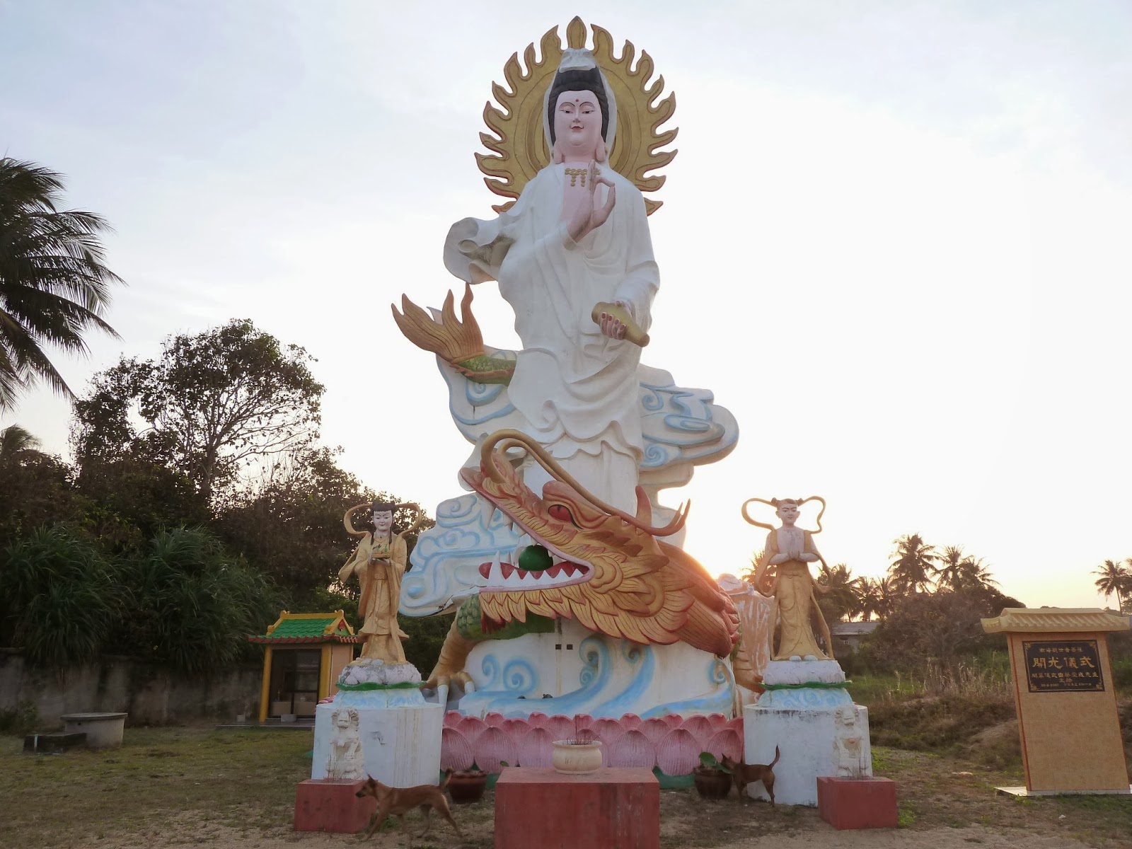 Kee Hua Chee Live!: KUAN YIN OF THE SOUTHERN SEAS IN BALAI IN BACHOK ...
