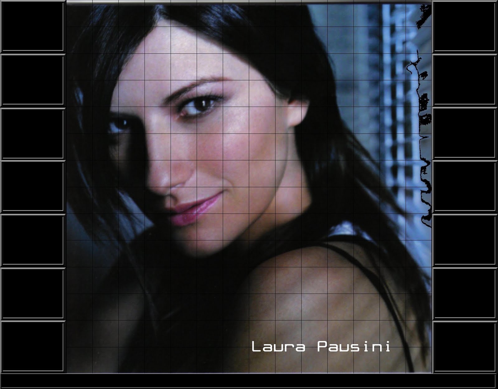 Sexy Singer Laura Pausini Nude Photos 9269