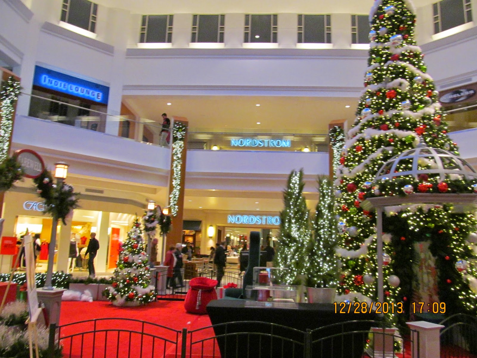 Trip to the Mall: The Fashion Mall at Keystone- (Indianapolis, IN)