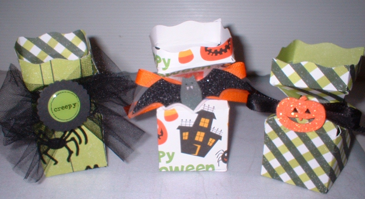Simple Favors & Things: Halloween Favor Boxes