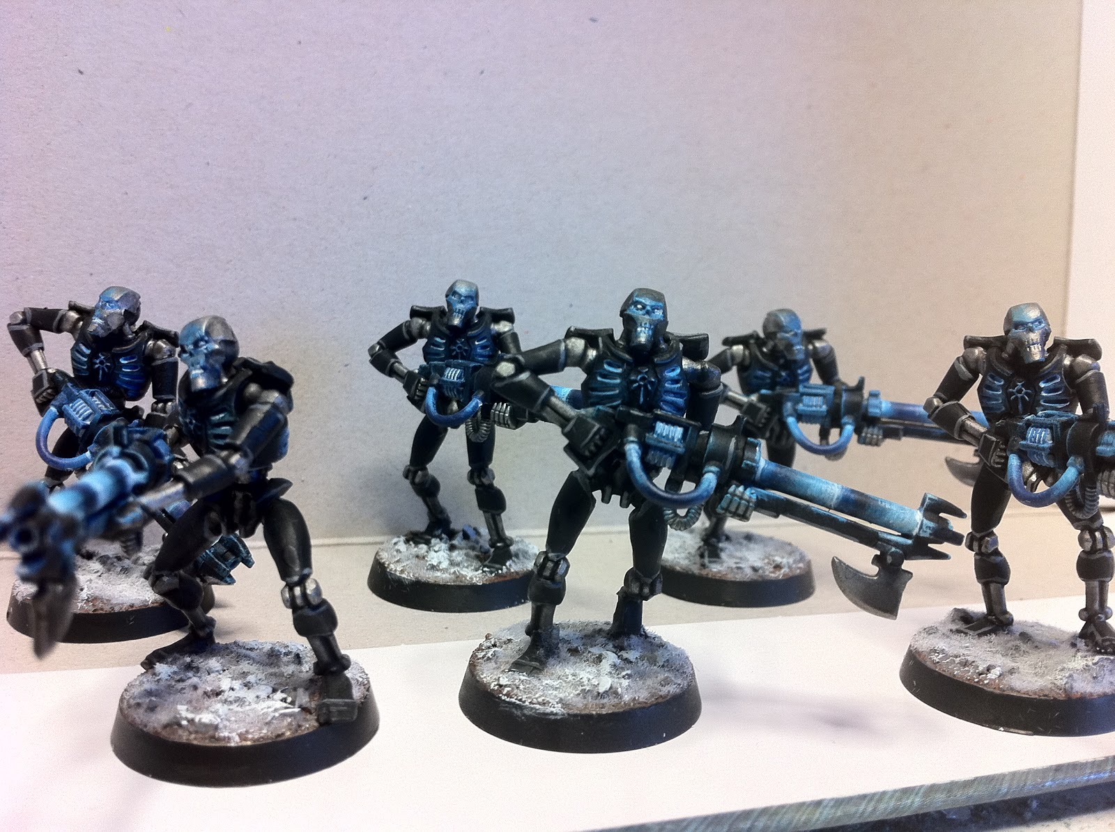 warhammer with Zail: Ice blue Necron converted Warriors