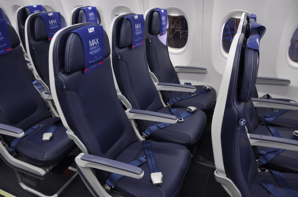 W nowych samolotach LOT B737 Max 8 psują się fotele