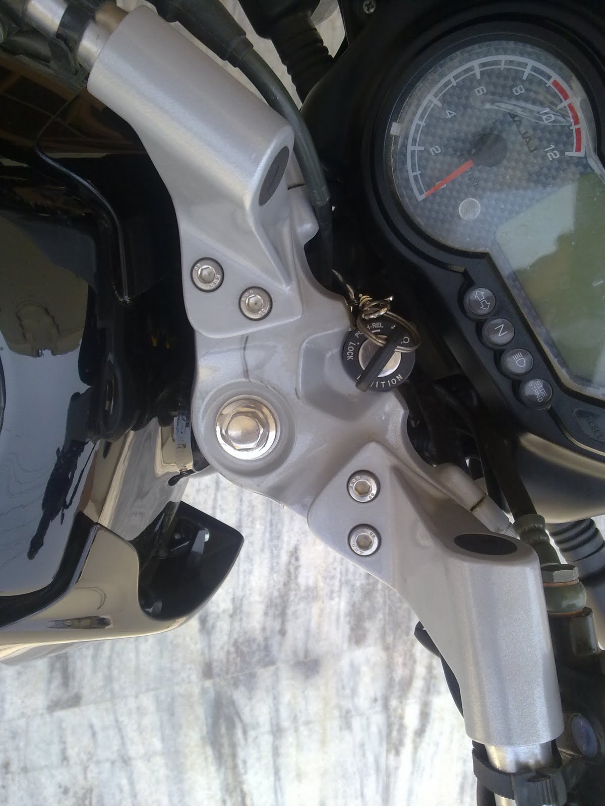 Fun,Automobiles,Drawings,Paintings: Bajaj Pulsar 150 DTS-i