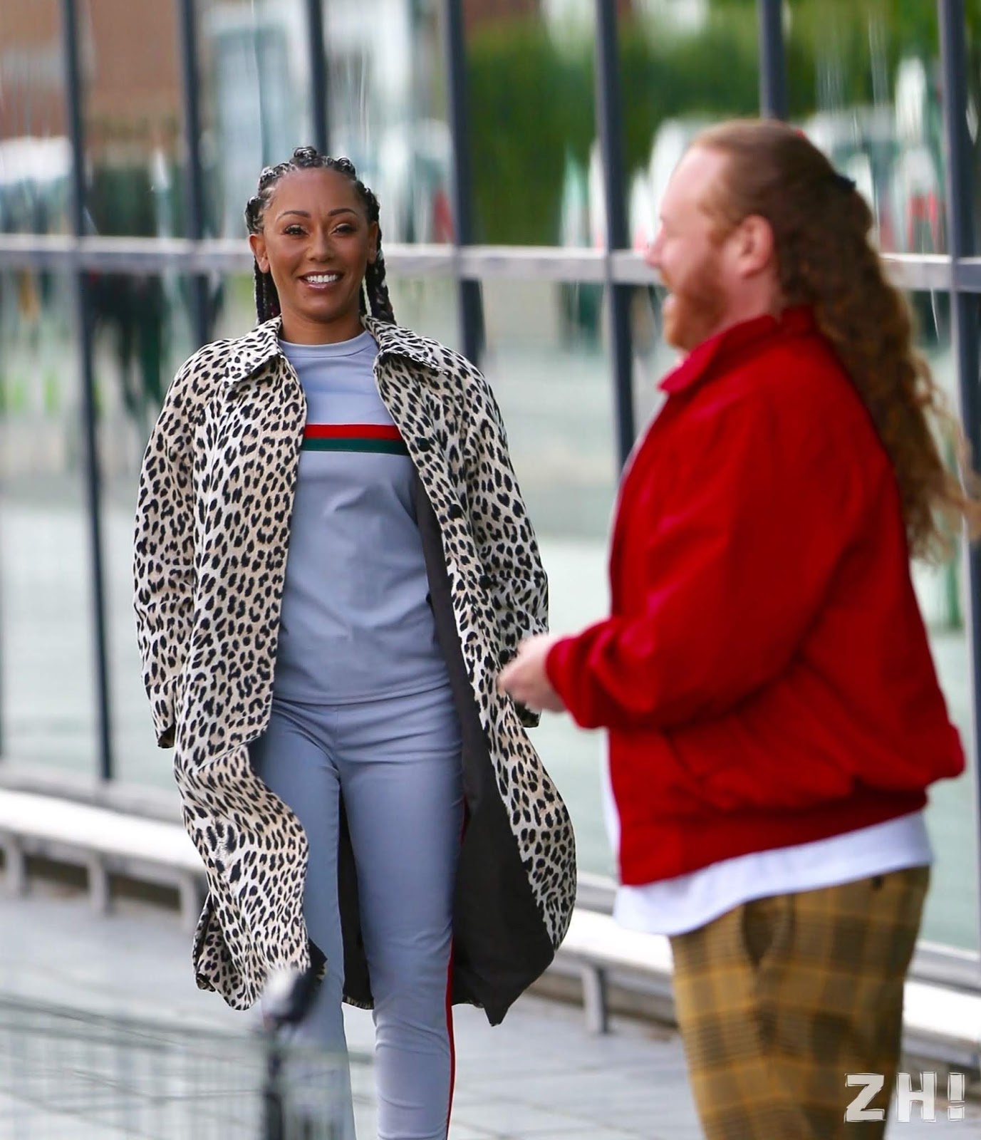 Mel B filmando sketh junto a Keith Lemon en Londres (25/4)