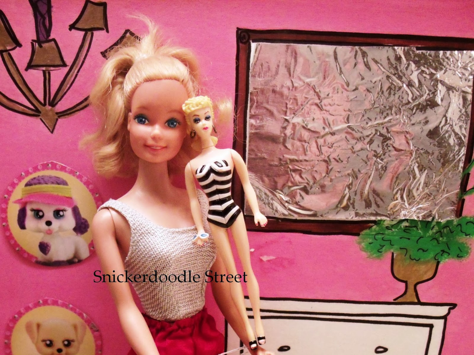 SNICKERDOODLE STREET: Barbie Mini Dolls