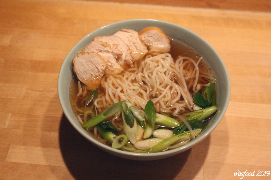WesFood - Herr Westerhausen kocht ...: Schnelle Shoyu Ramen-Suppe mit Huhn