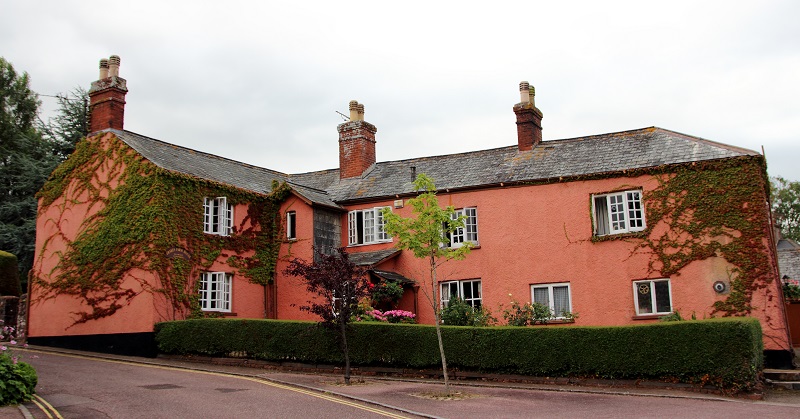 Ide's Beautiful and Historic Cottages