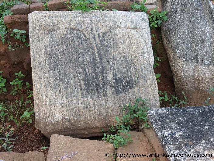 History of Sri Lanka : Deegawapi Dagoba, Ampara..