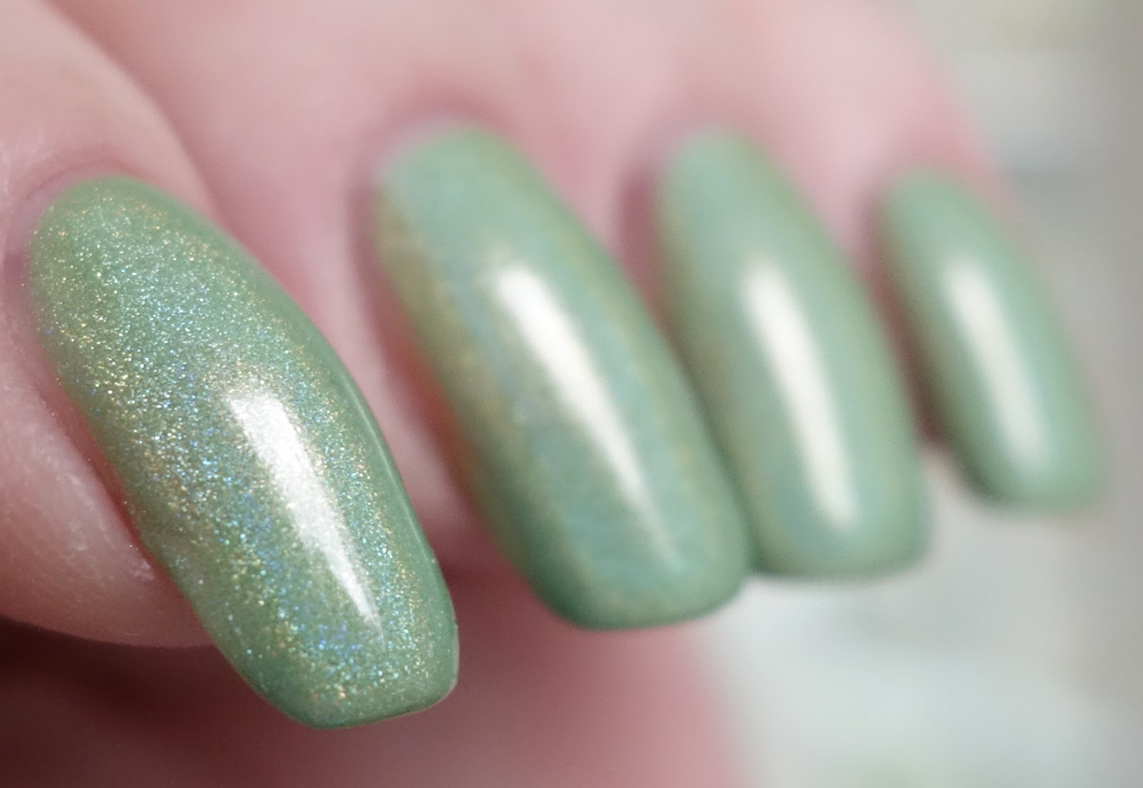 Lacquer Slacker Liz: Emily de Molly Viridescent