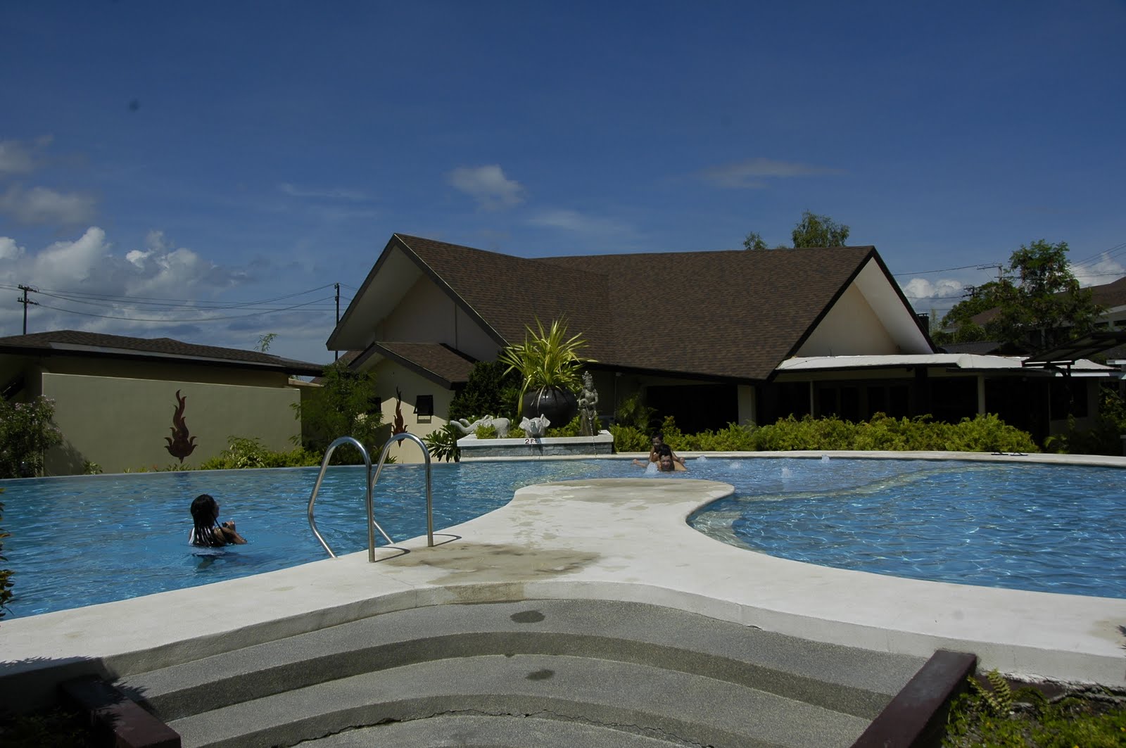 Honey's Home & Leisure: A MUST-VISIT place in SBMA: SEGARA VILLAS & SUITES