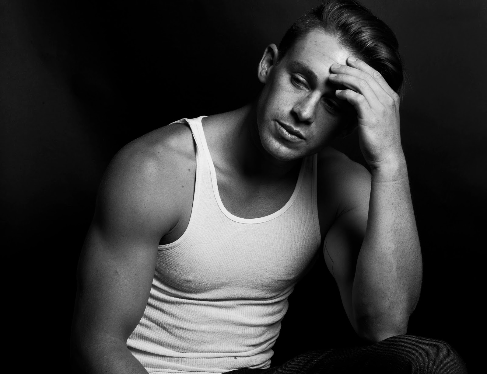 Models I love - Interview with Drew Leighty | Charles' Book Nook