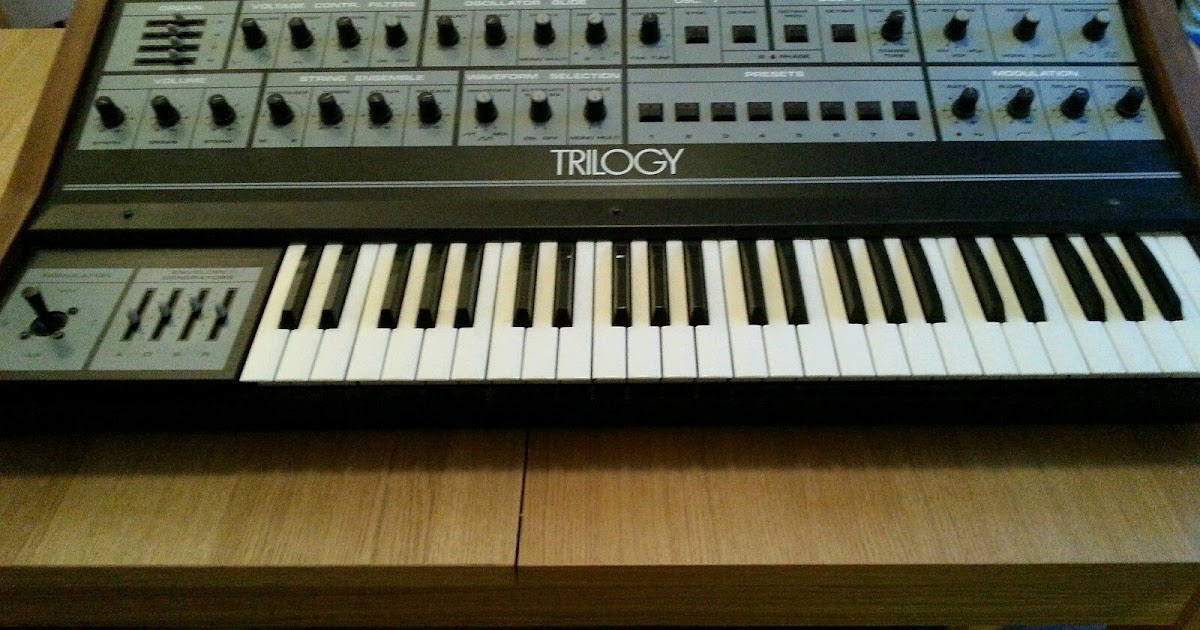 MATRIXSYNTH: Crumar Trilogy SN 00825