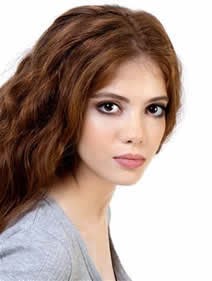 En İyi Dizi Oyuncuları: SU KUTLU (GÜZEL KÖYLÜ SUDE) KİMDİR?