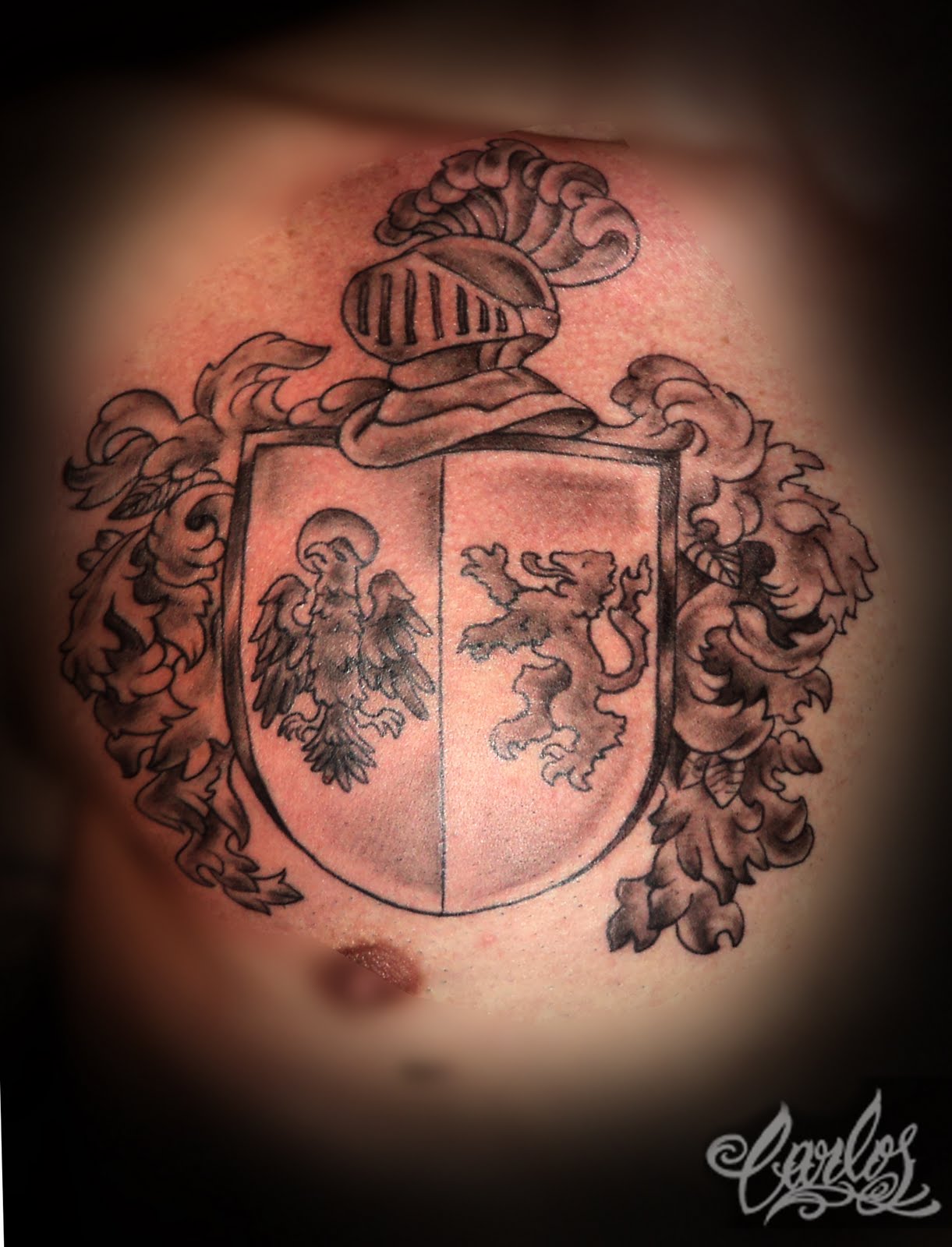 CosaFina tattoo Carlos Art Studio: Escudo Heraldico