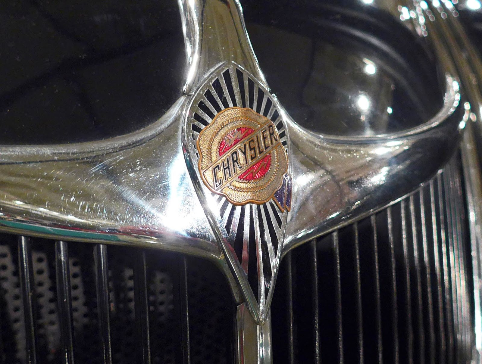 American Auto Emblems: CHRYSLER