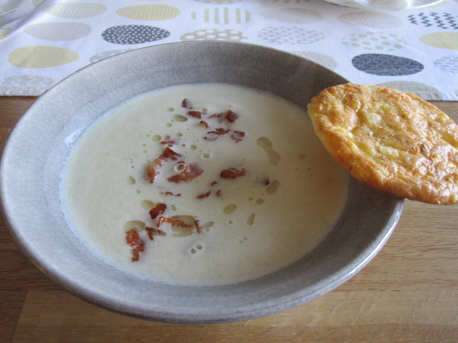 Mitt liv som fru L: Soppa med blomkål, vitkål och purjo!