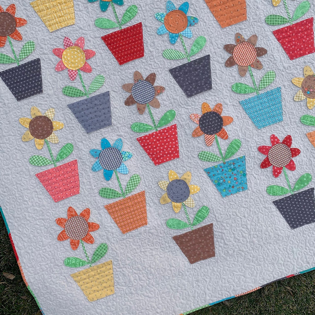 Bee In My Bonnet: Fall Flower Pots Quilt Tutorial!!