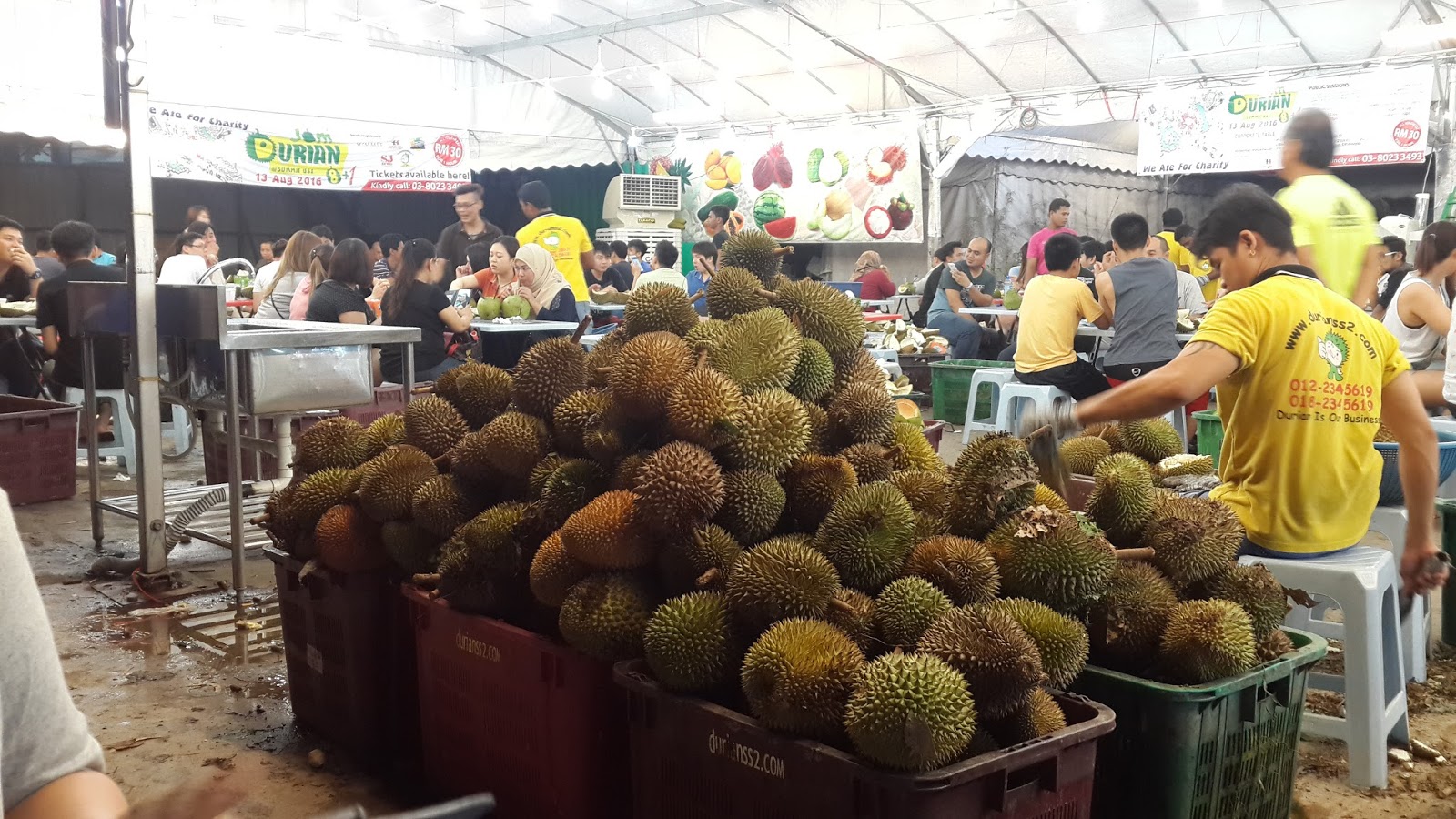 Globe NOMAD Rider...: Durian at SS2 Kelana Jaya (DurianSS2)