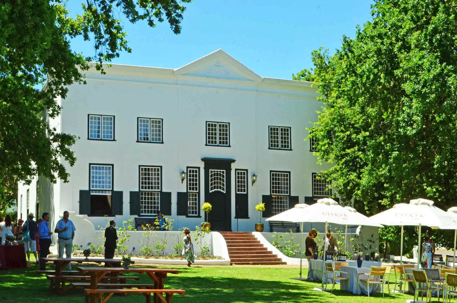 .: Uitkyk launches their new MCC