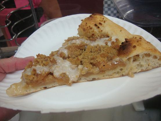 Learning Knowledge to Make Pizza: "Dutch Apple Pie Pizza" made with ...