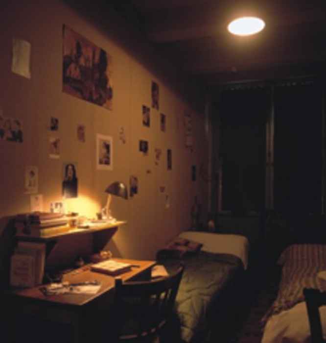 Albert Dussel: o último membro do Anexo