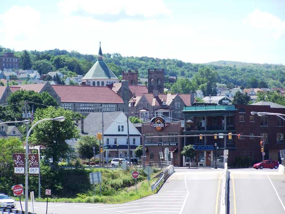 Frank's Place: South Scranton Skyline