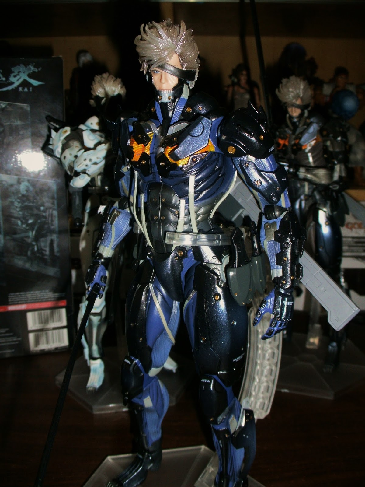 Angels and Summer: Play Arts Kai Raiden Blue Custom Body - MGRR