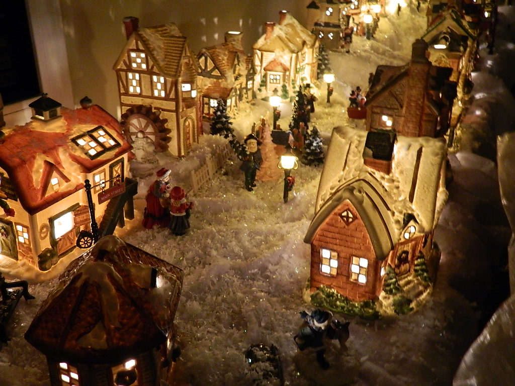. Tulsa Tiny Stuff : How to set up a Christmas Village Part II