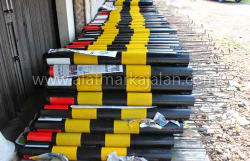 Delineator Post - Besi | Mesin / Aplikator Marka Jalan, Water Road ...