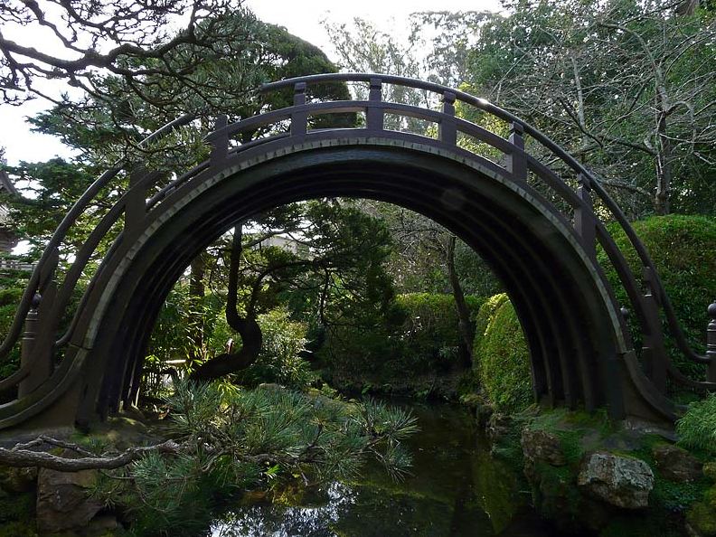 Crazy Japanese Bridge