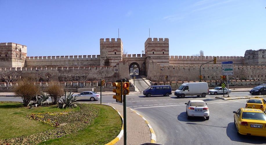 A Sometime Architourist: An Architectural and Ceramic Tour of Istanbul ...