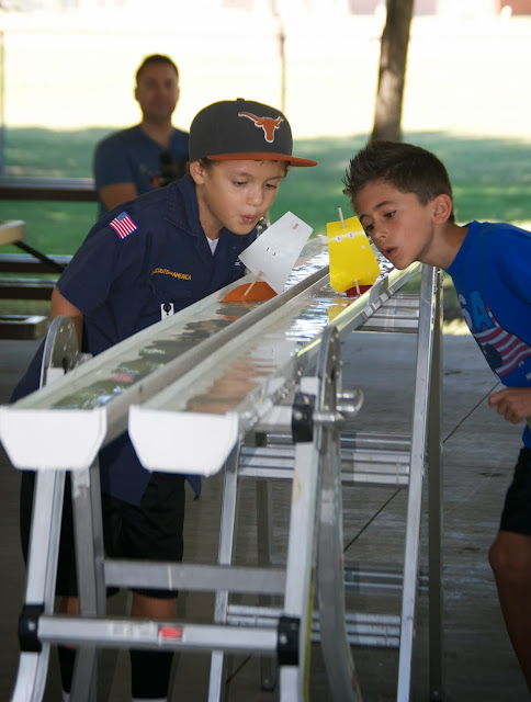 Stuff I Love...: Rain Gutter Regatta