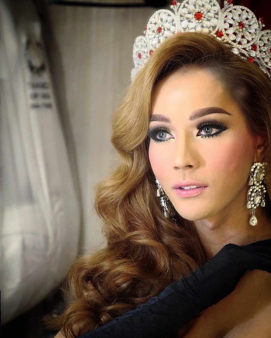 Fang Paradise – Most Beautiful Thai Ladyboy Performer - TG Beauty