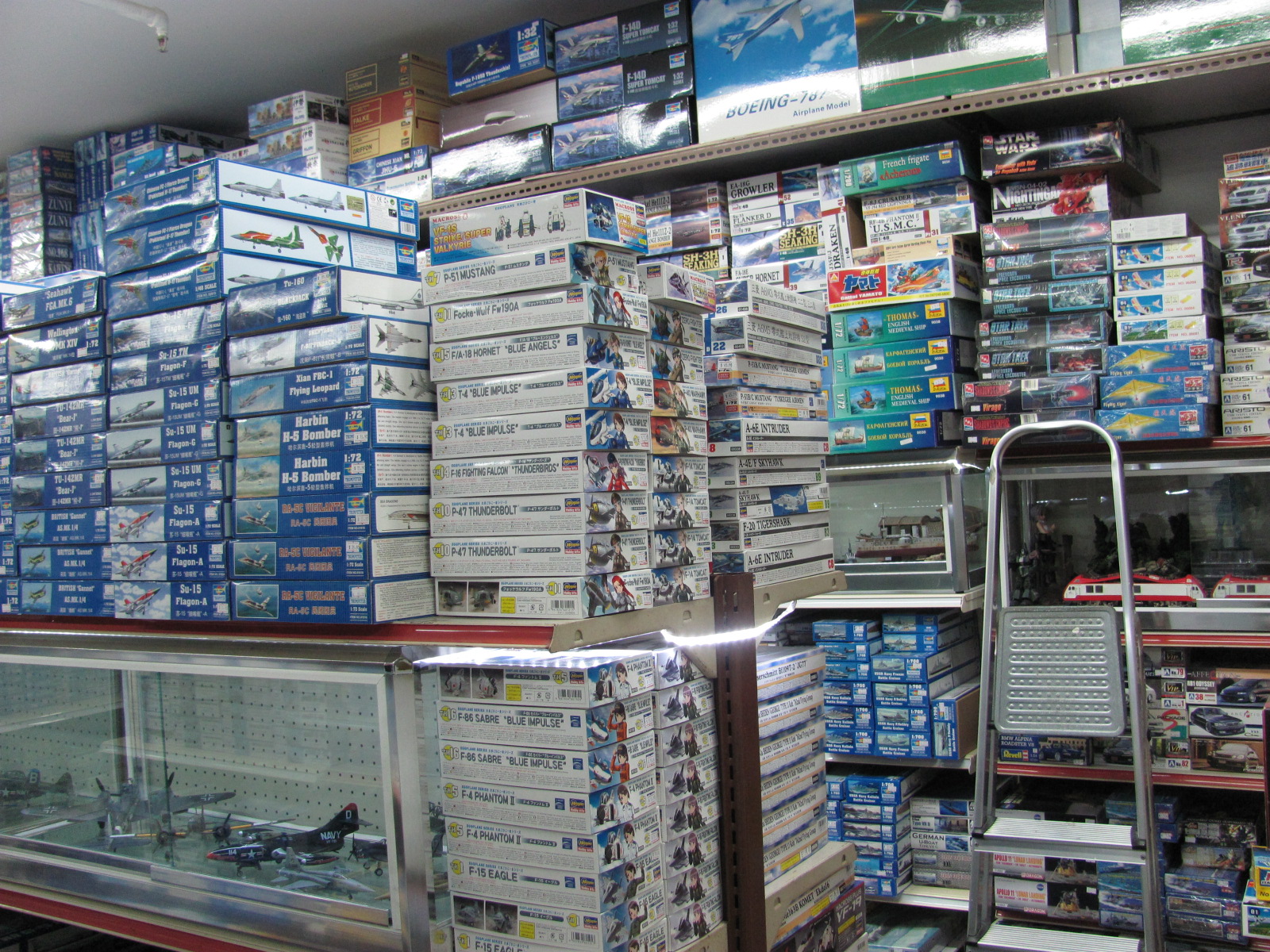 Singapore Scale Modelling: Miniature Hobby