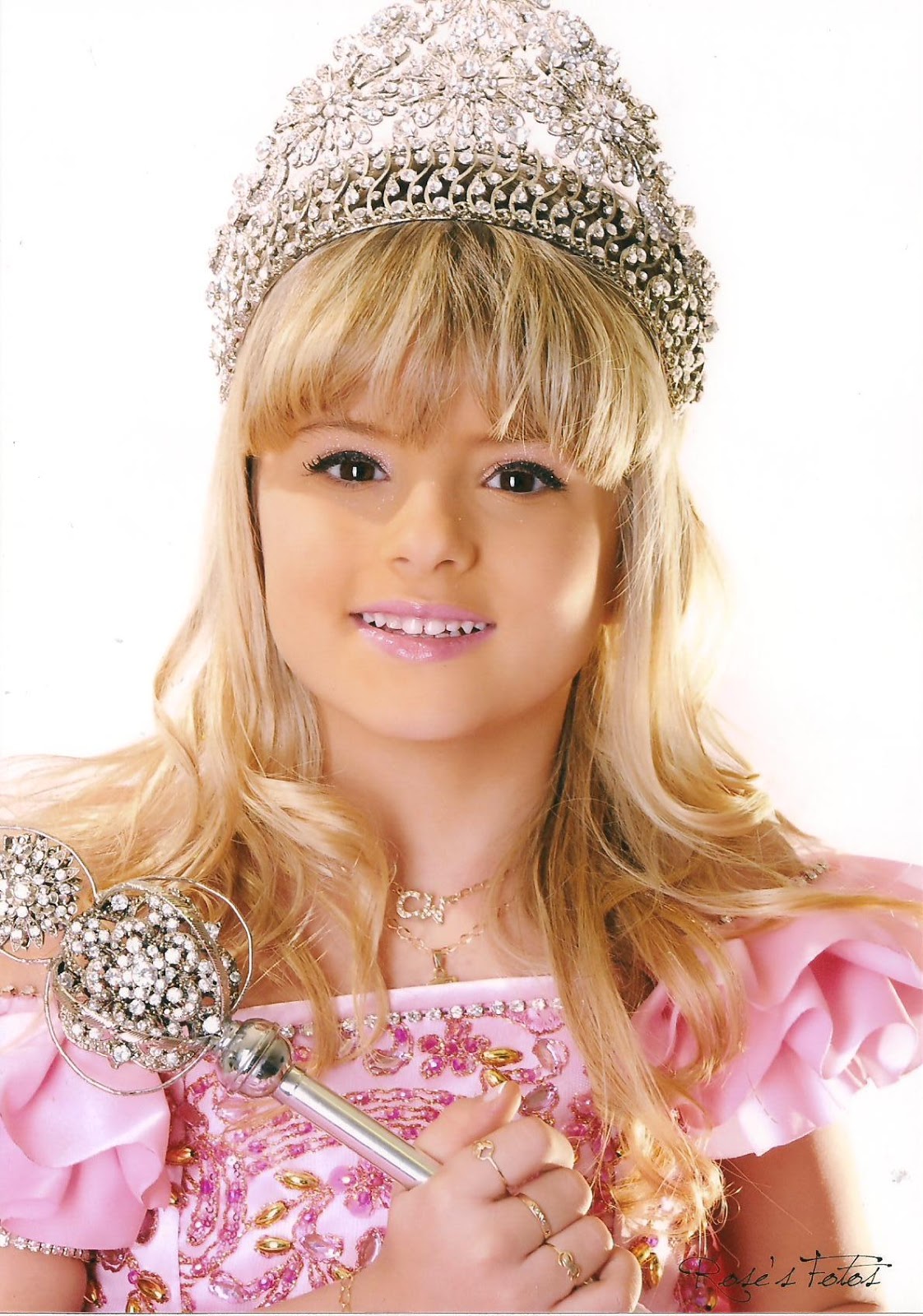 CAROLINA WEIAND ( CAROL WEIAND): MINI MISS CAROL WEIAND