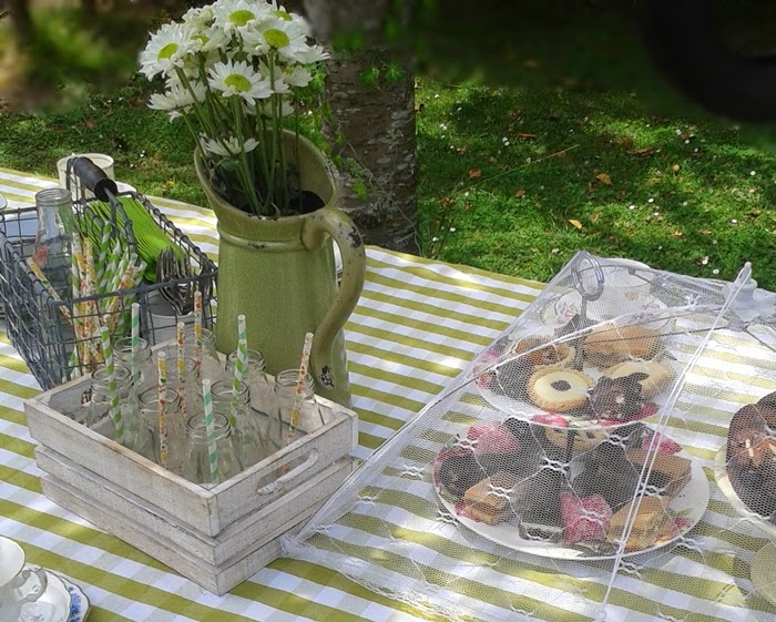 Great Fun etc: A Family Tea Party (and a Savoury Muffin recipe)