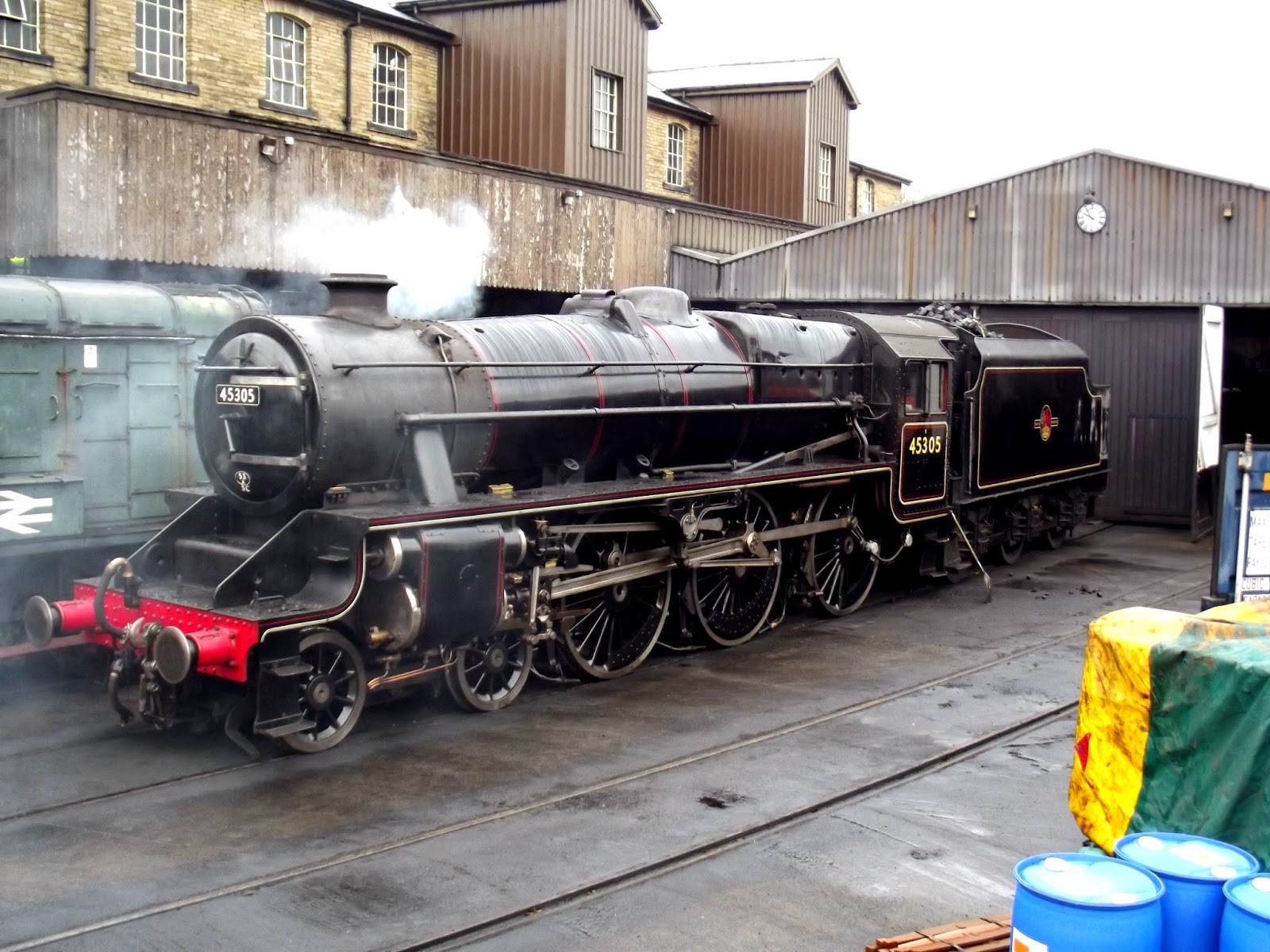 Steam Memories: Black Five 45305 the Drapers engine.