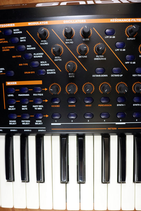 MATRIXSYNTH: QUASIMIDI SIRIUS Vintage Digital Synth synthesizer