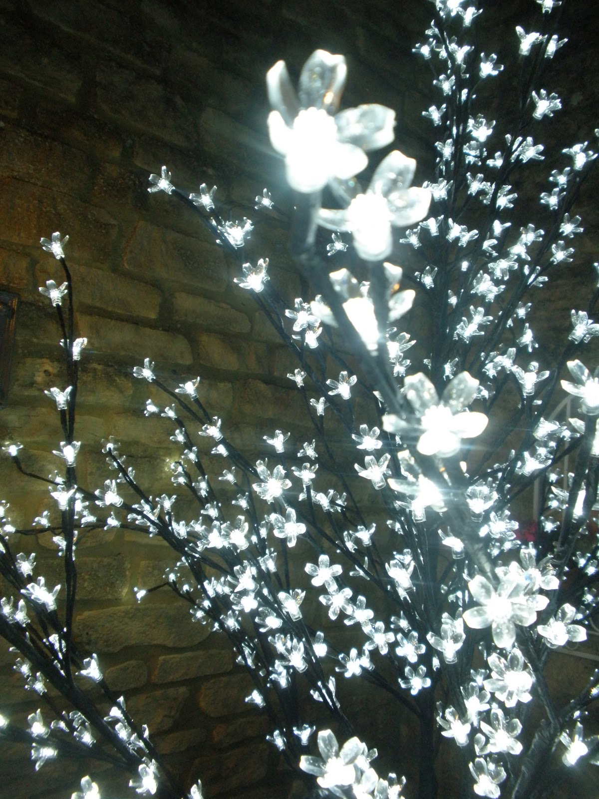 Vintage Marquees: Fantastic light trees!!