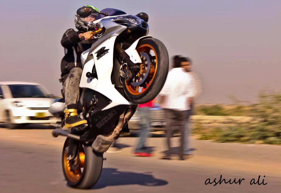 Karachi Bikers ~ Pakistani Wheelers Offical