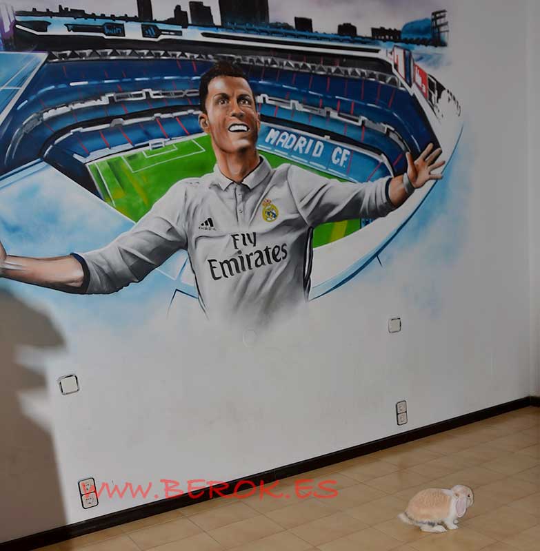 Berok Graffiti mural profesional en Barcelona: Graffiti Cristiano Ronaldo