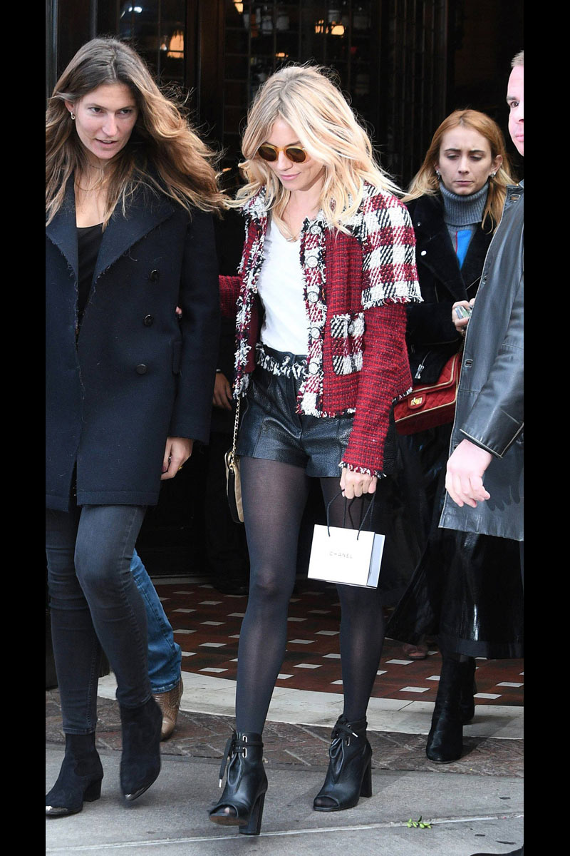 Novedades en zapatos,peinados. maquillaje, vestidos,bijouterie todo el ...