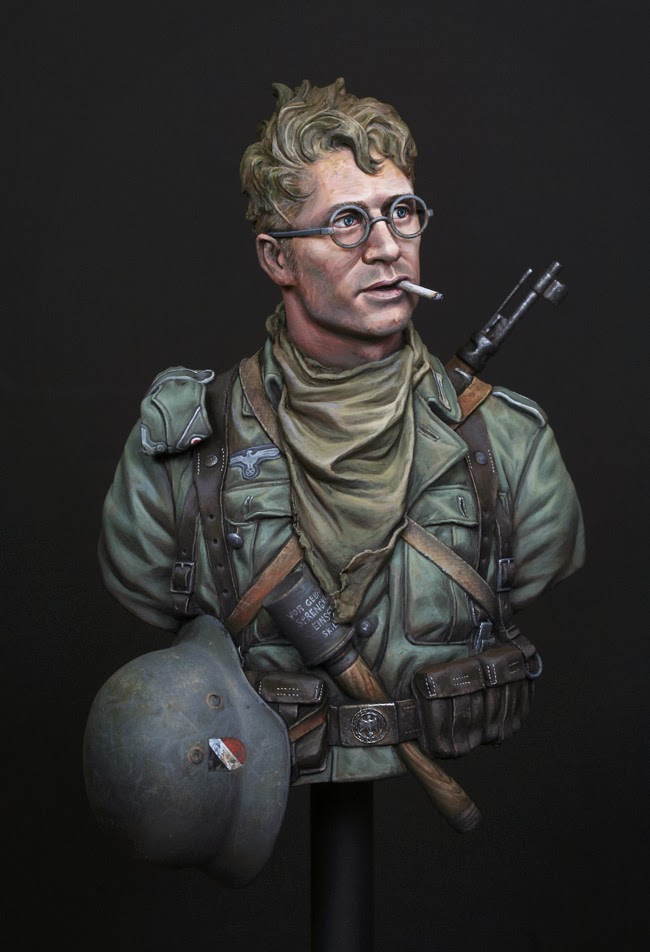 NAZI JERMAN: Patung Badan Tentara Jerman Dari 6. Armee di Stalingrad ...