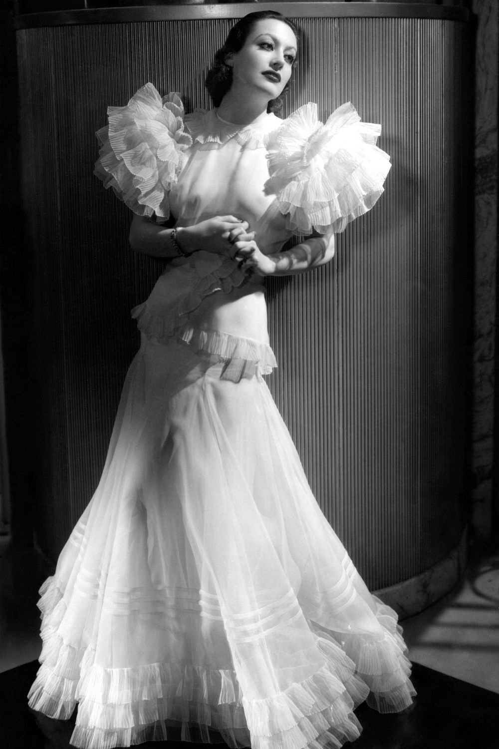 From Bette Davis To Katharine Hepburn Here Are 12 Iconic Beauties Who