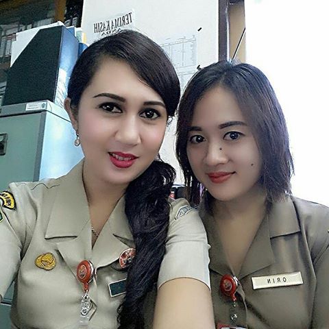 VIDEO PEGAWAI PNS CANTIK MESUM PANAS 18+